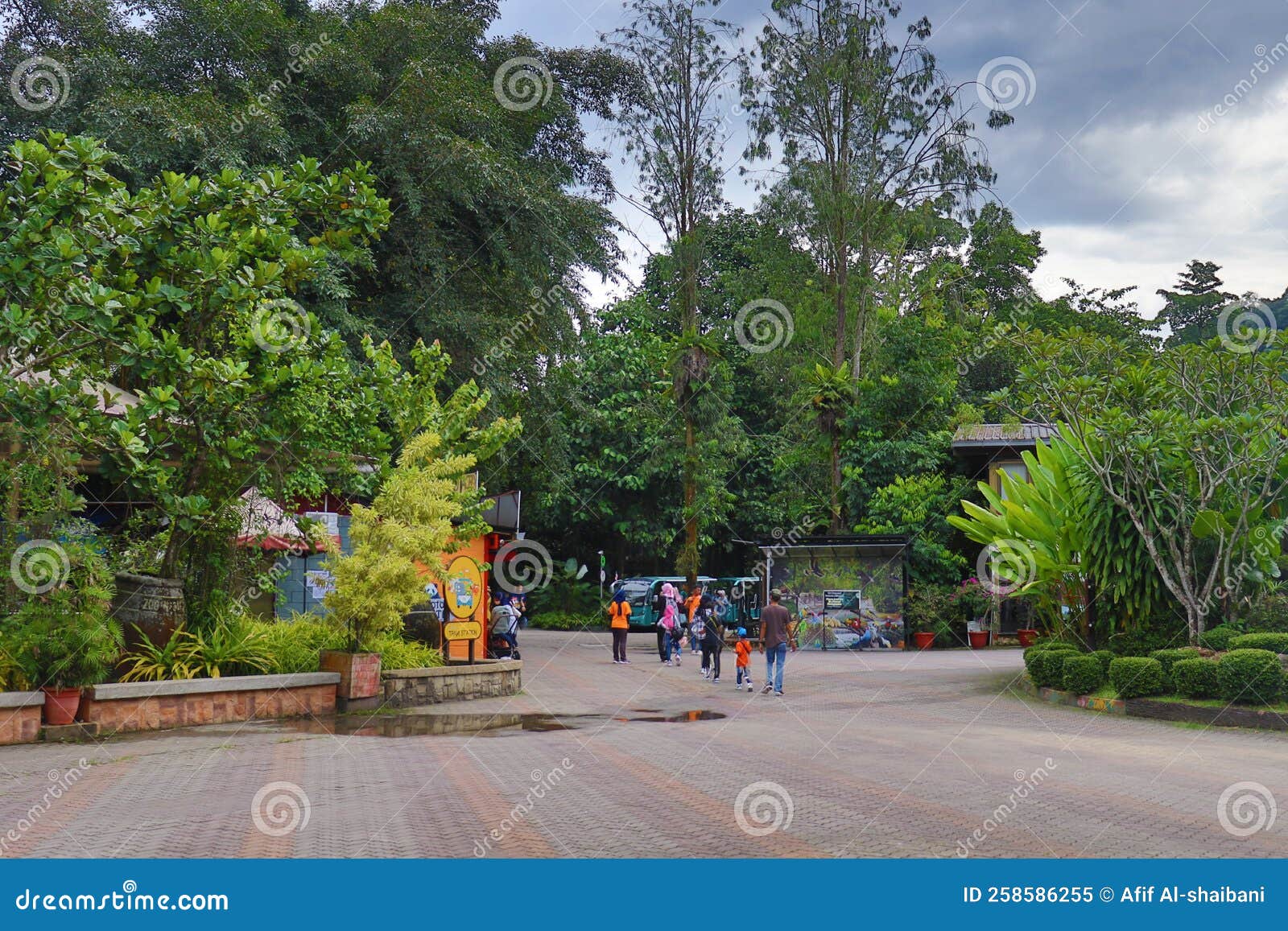 Zoo Negara in Kuala Lumpur editorial image. Image of kuala - 258586255