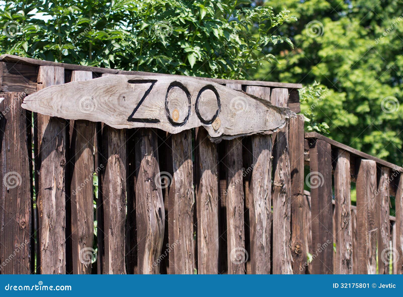 Zoo sign stock image. Image of nature, gardens, wooden - 32175801