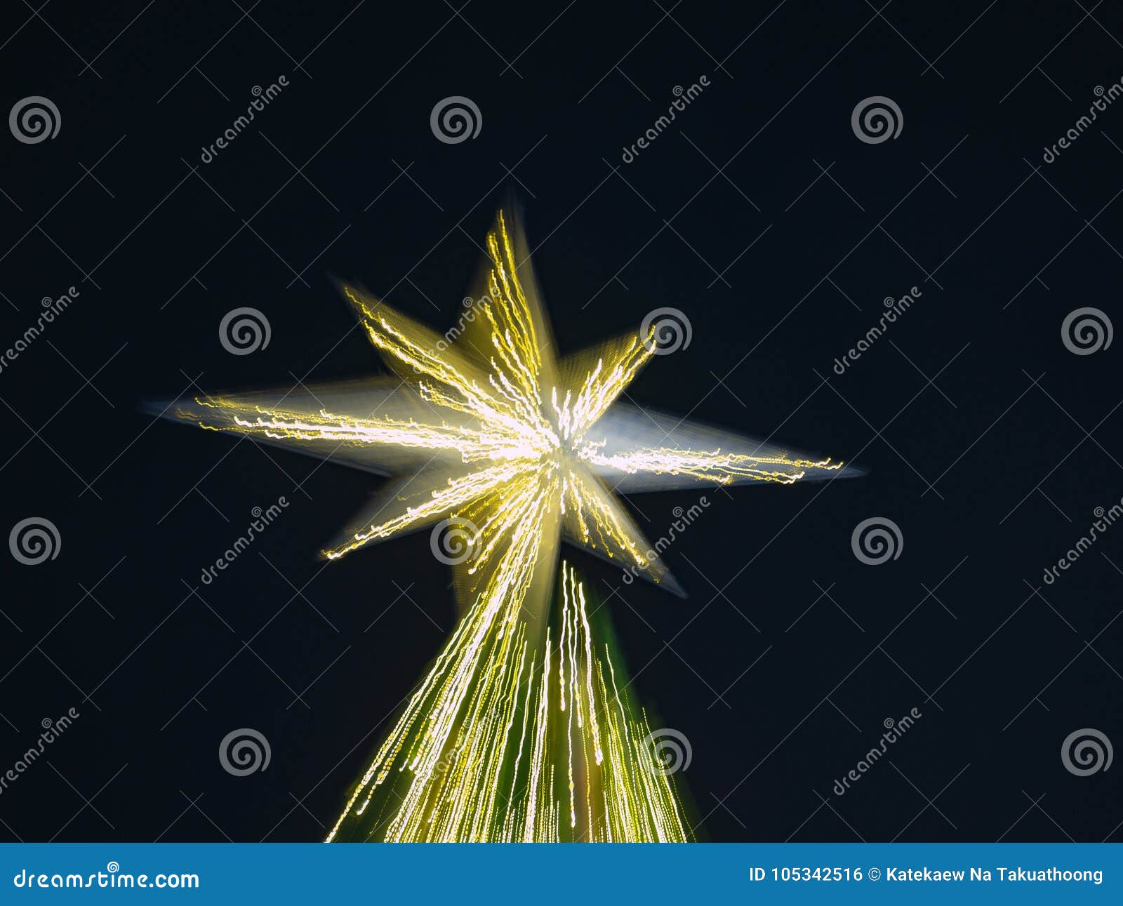 Christmas Tree Zoom Burst Light Stock Photo - Image of blurry, festive ...