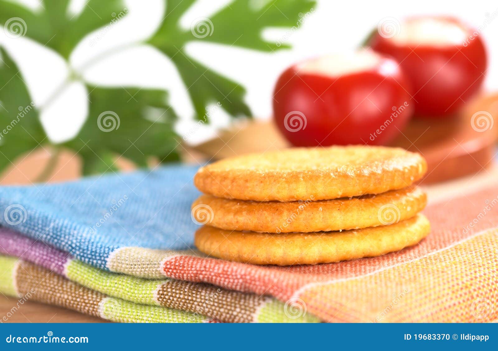 Zoute Crackers stock foto. Image of koekje, voedsel, kleur - 19683370