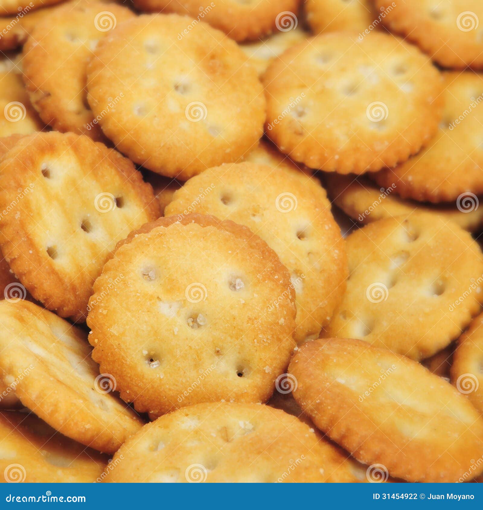 Zoute ronde crackers stock foto. Image of barsten, dieet - 31454922