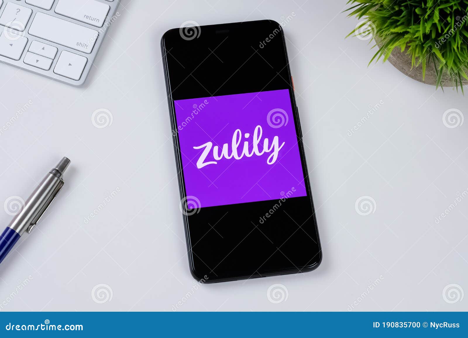 Zulily App Logo on a Smartphone Screen. Editorial Image - Image of ...
