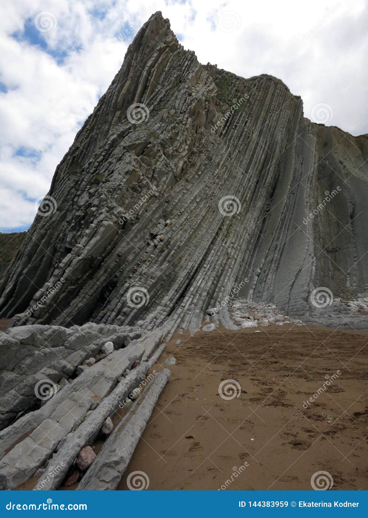 Rock Strata Showing Years Of History On A Cliffside Stock Image ...