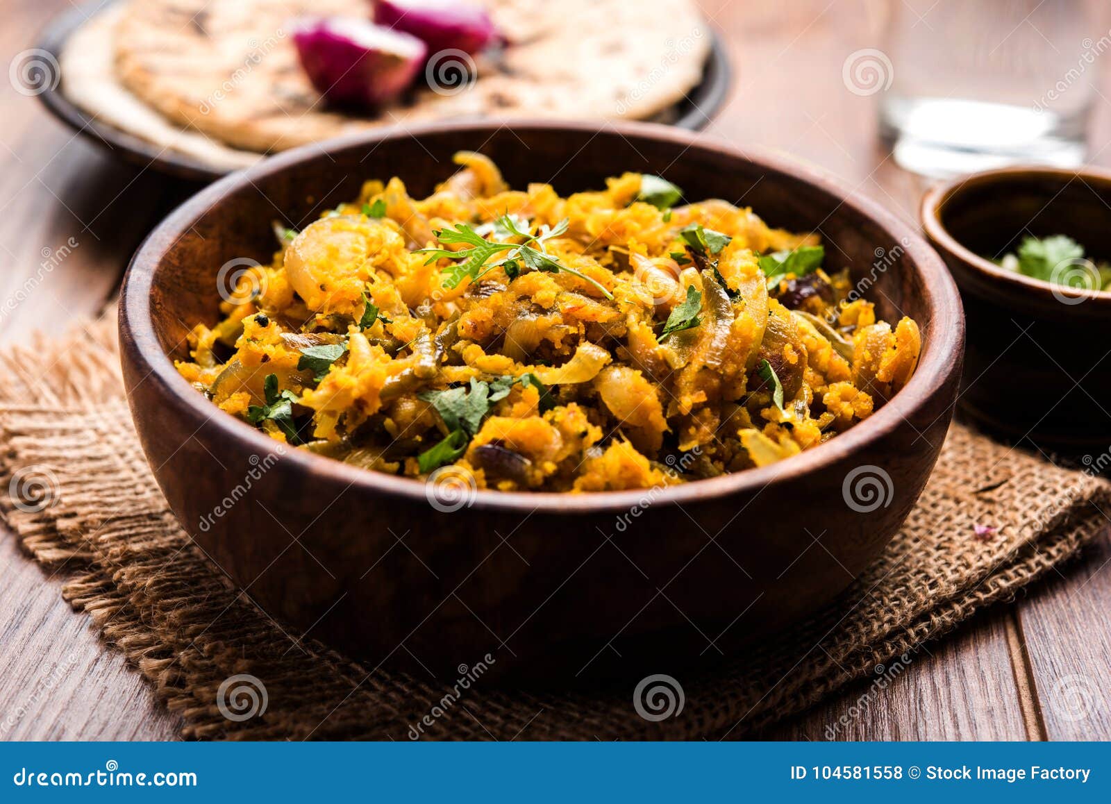 Zunka Bhakar Pithla O Pitla, Comida India Foto de archivo - Imagen de ...