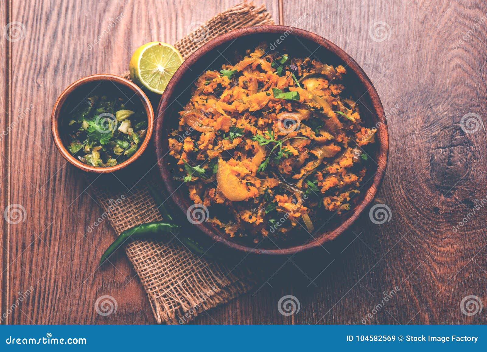 Zunka Bhakar Pithla O Pitla, Comida India Imagen de archivo - Imagen de ...