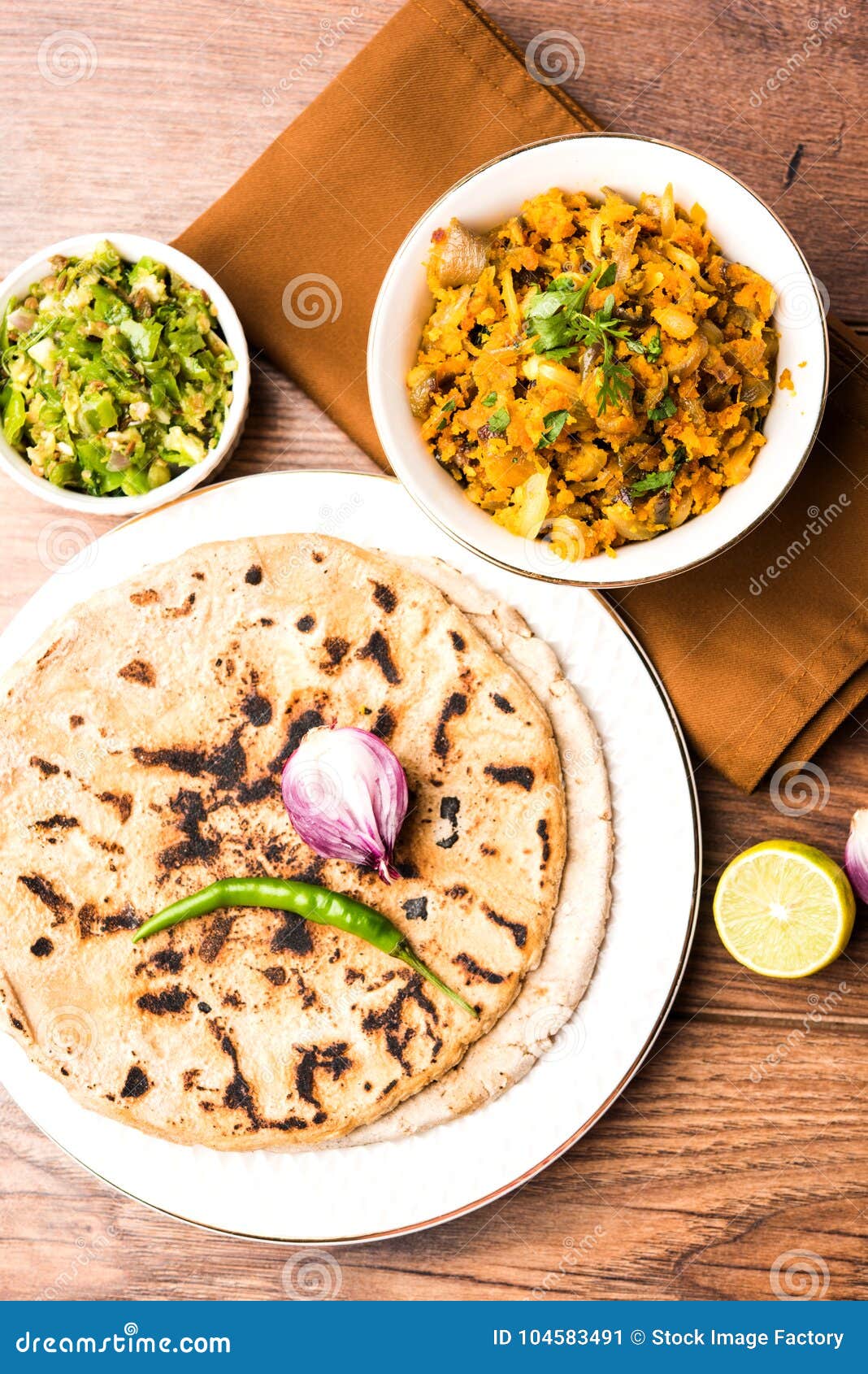 Zunka Bhakar Pithla O Pitla, Comida India Imagen de archivo - Imagen de ...