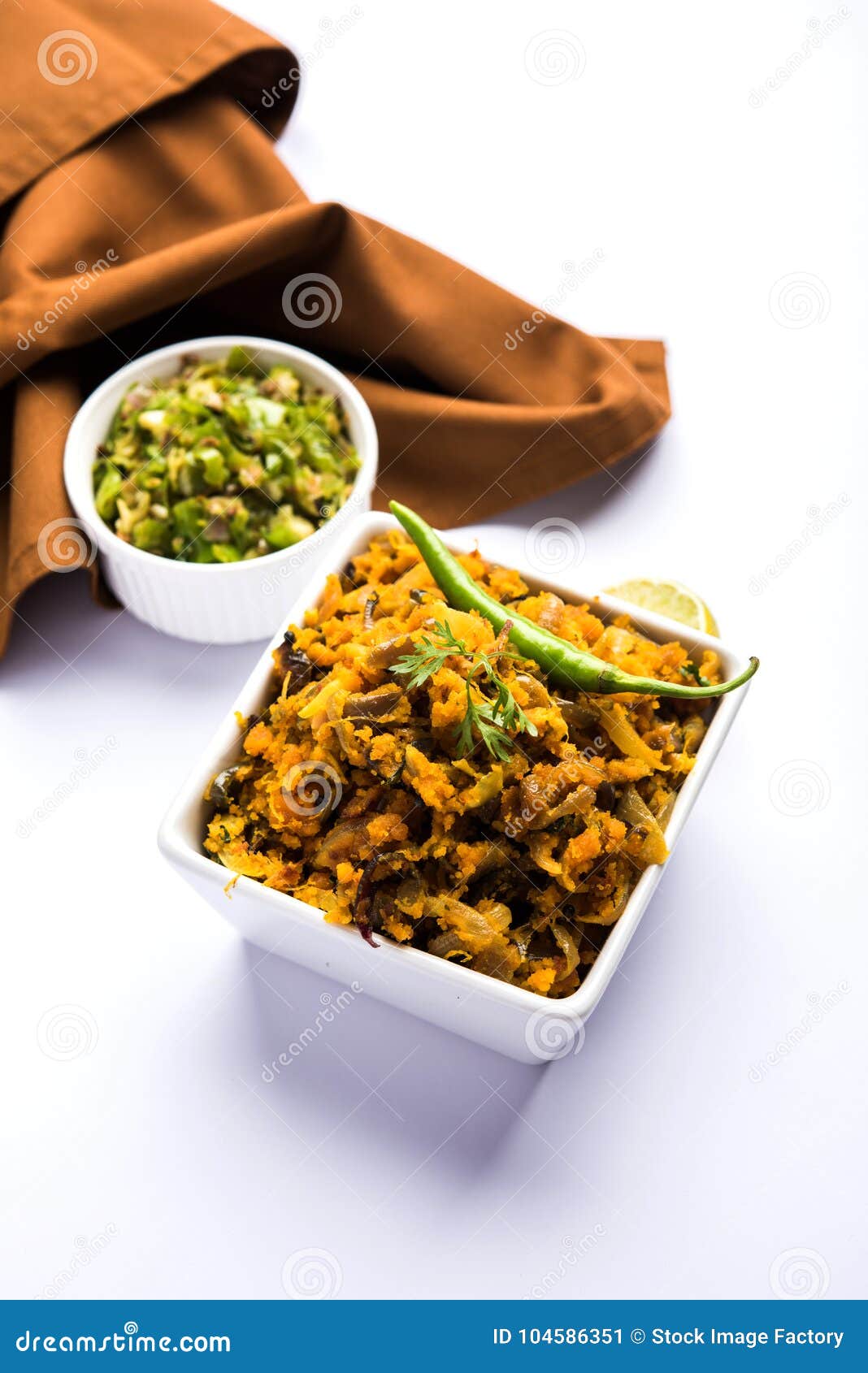 Zunka Bhakar Pithla O Pitla, Comida India Imagen de archivo - Imagen de ...