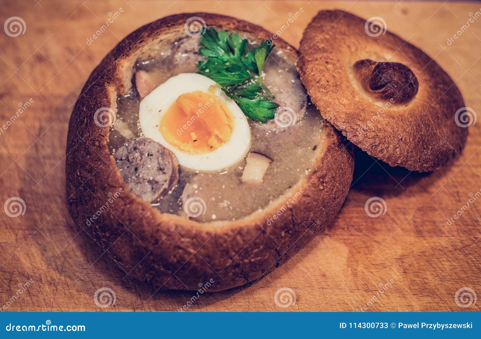 Zurek - Sopa Polaca Dentro De Un Pan Imagen de archivo - Imagen de ...