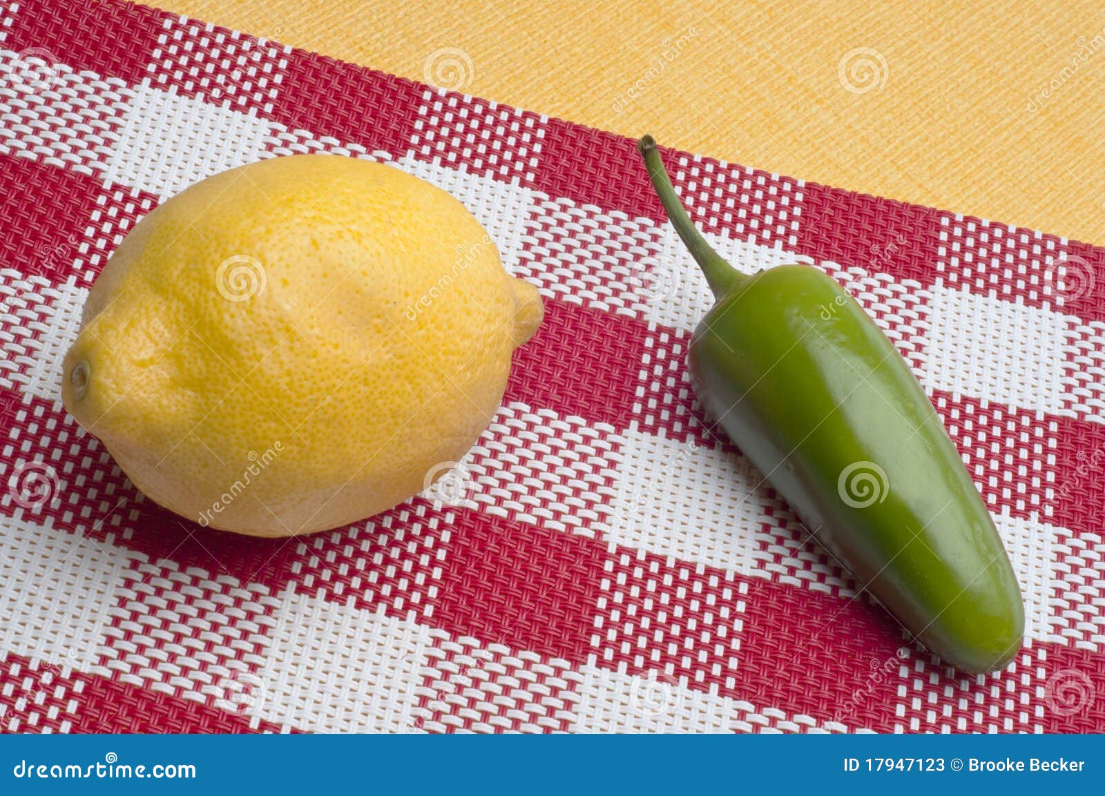 Zuur en Kruidig stock afbeelding. Image of verzuur, niemand - 17947123