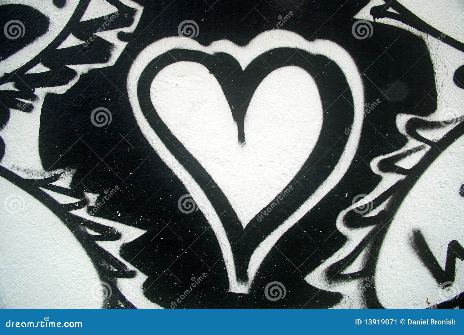 Zwart-wit Geschilderd Hart stock afbeelding. Image of stijlvol - 13919071