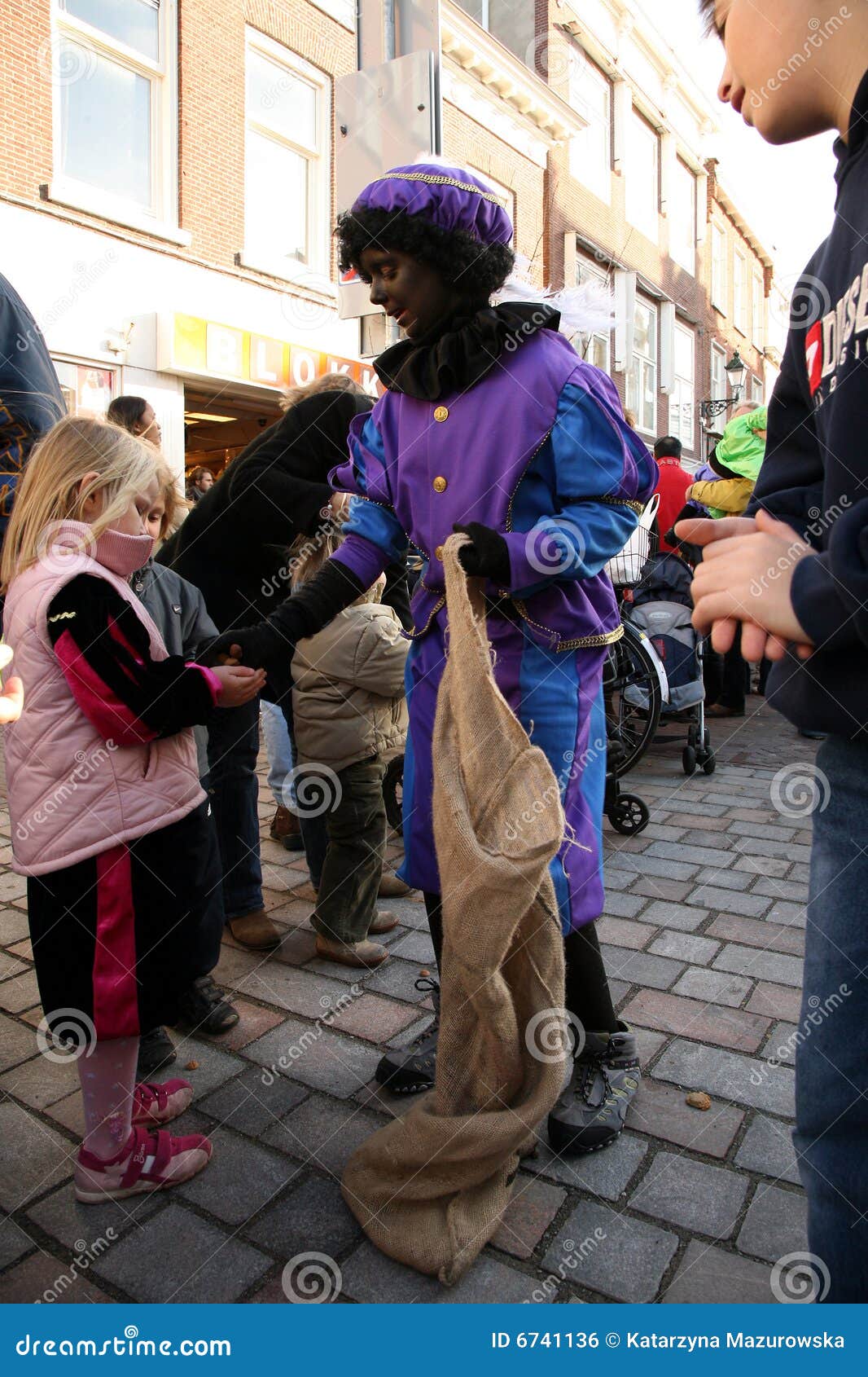 Zwarte Piet ( Black Peter ) Editorial Photo - Image of entry, christian ...