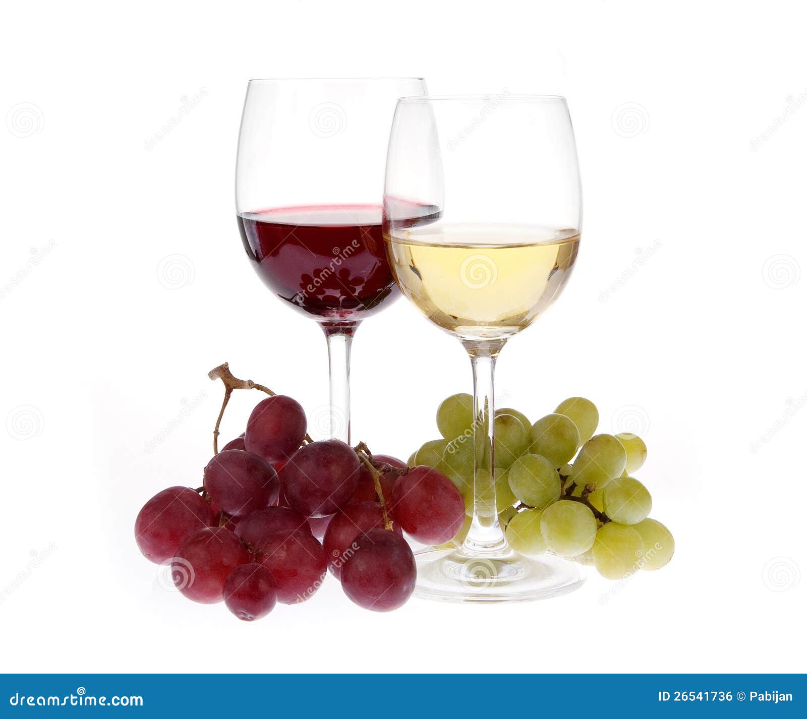 Zwei Gläser Wein Mit Trauben Lizenzfreies Stockbild - Bild: 26541736
