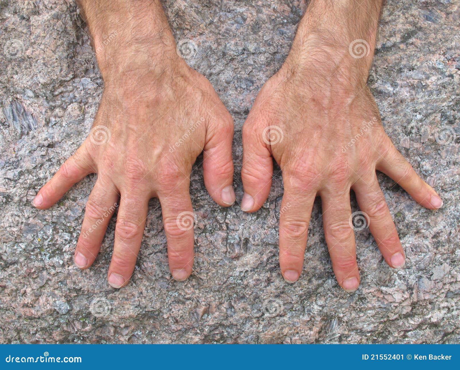 Zwei Hände Auf Einem Felsen Stockbild - Bild von hand, oberfläche: 21552401