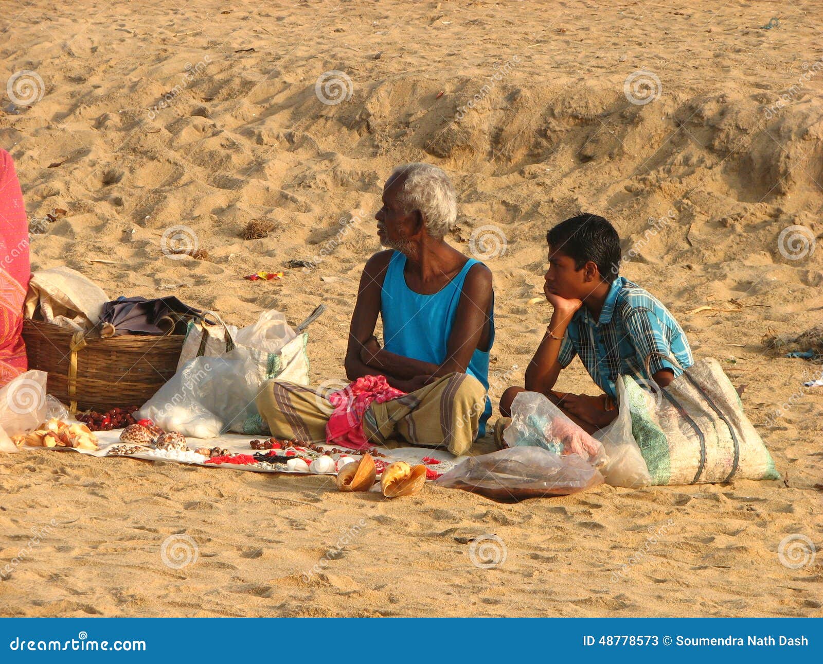 Zwei Leute Puri-Strand in Indien Stockbild - Bild von indien, leute ...