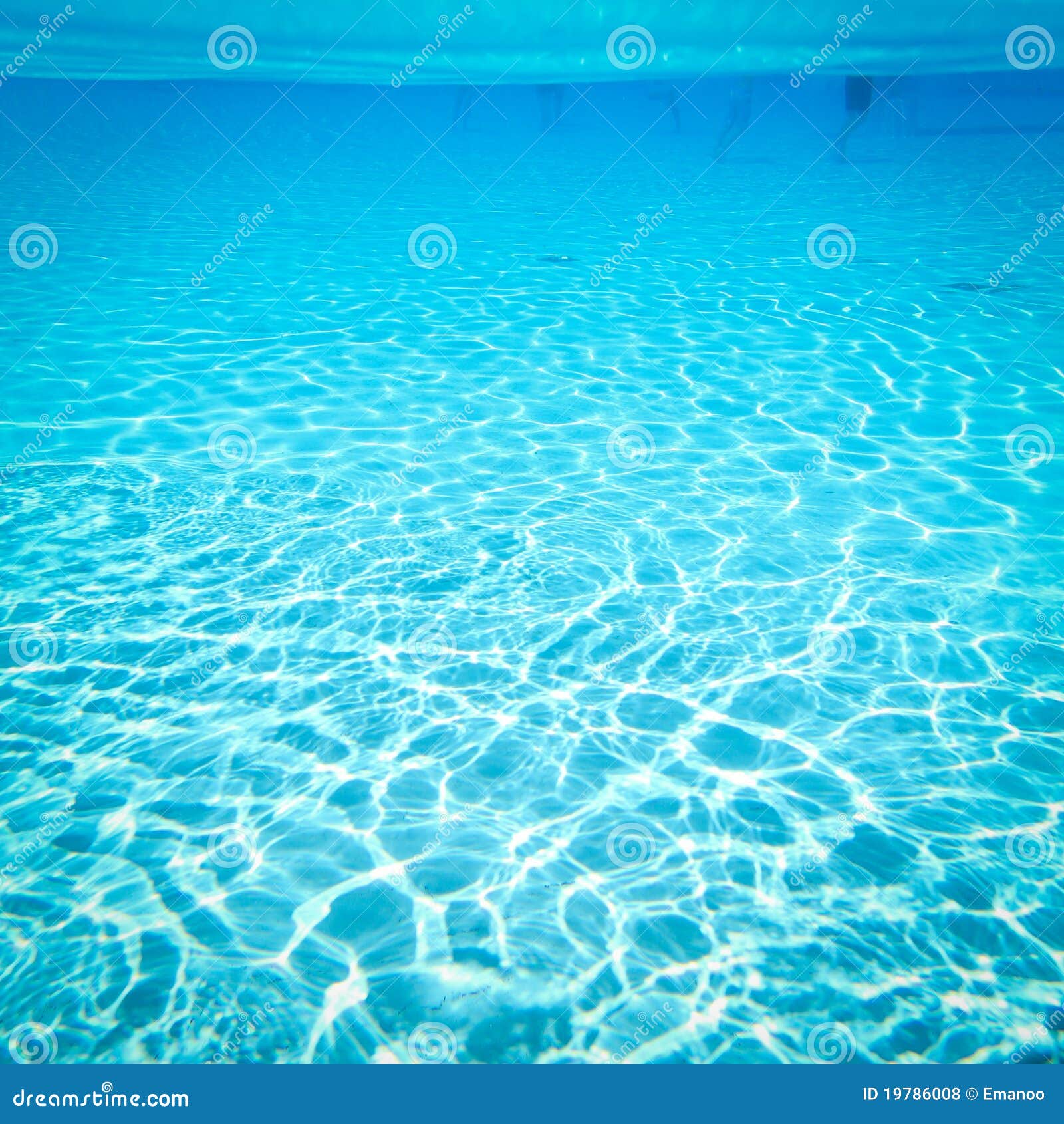 Zwembad onder water stock foto. Image of schoon, samenvatting - 19786008