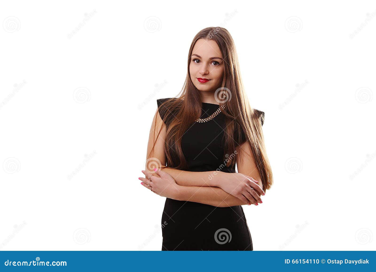 一件黑礼服的可爱的少妇微笑和看c的 库存照片 图片 包括有 女性 微笑 商业 66154110
